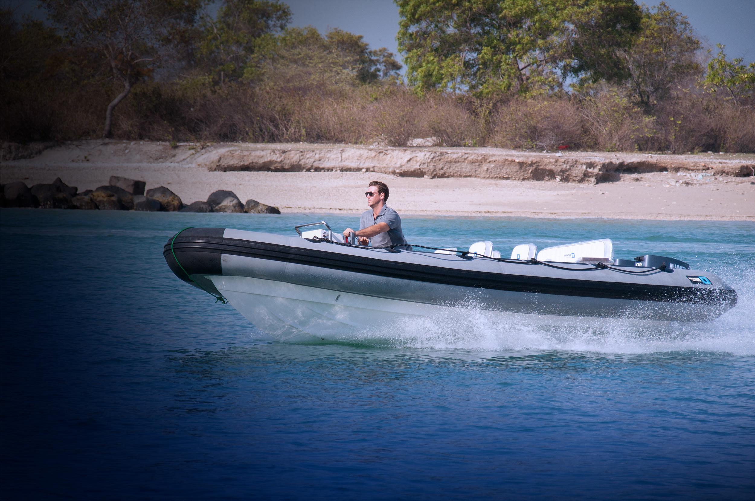 Boat Supplier Terbaik di Indonesia | Outborn Watercraft